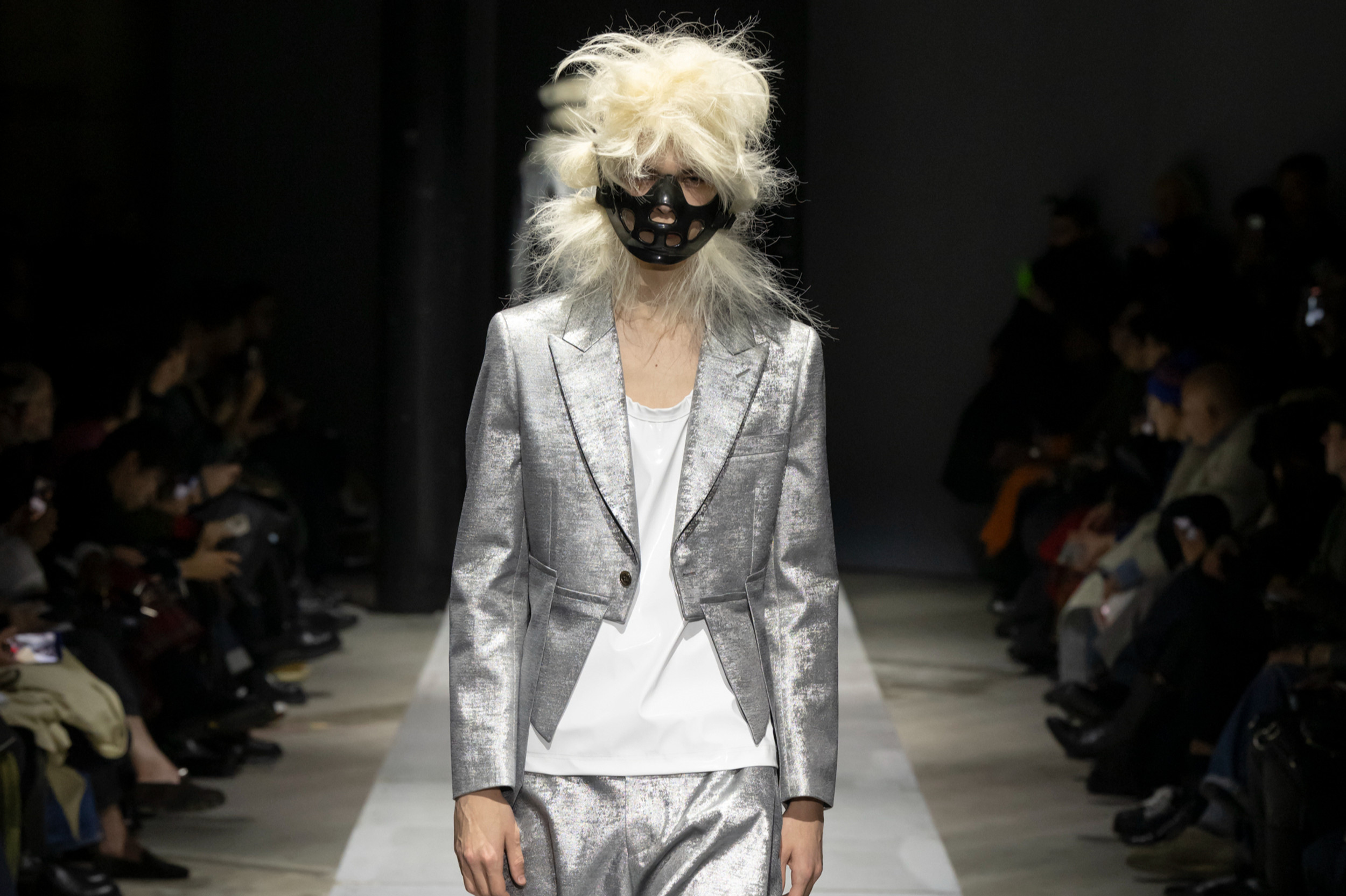 A alfaiataria sensível da Comme des Garçons Homme Plus 2026