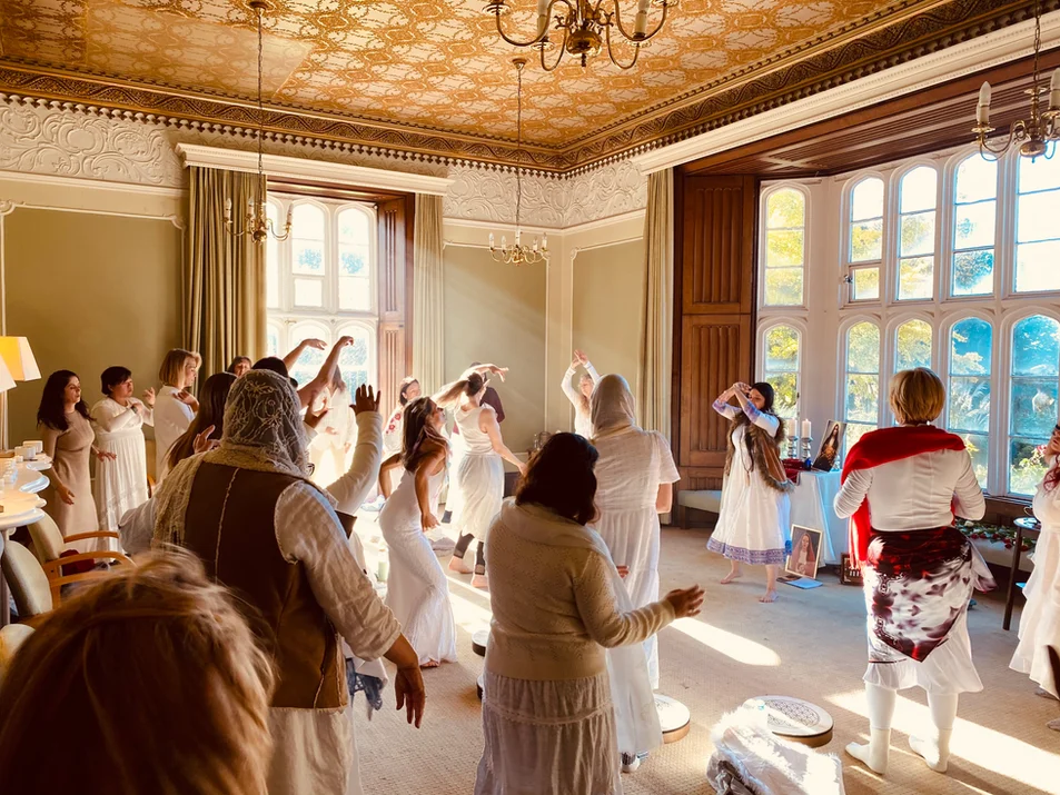 DMT Ritual Movement | Ana Otero