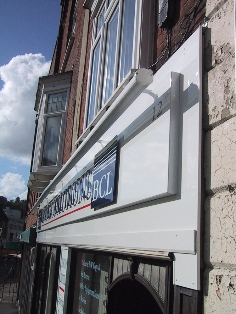 Signs | Graphics | Fast | Express | Blue Lizard Signs