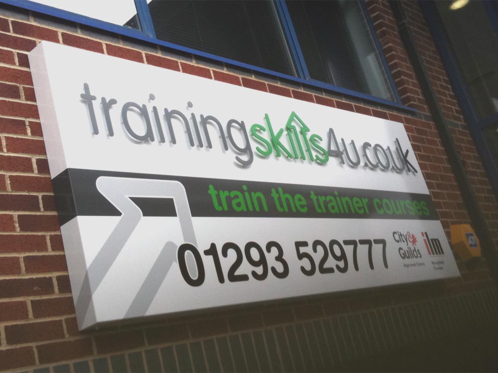 Signs | Graphics | Fast | Express | Blue Lizard Signs