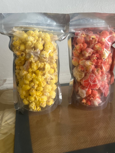 Strawberry Crunch / Banana Pudding Popcorn | Tisse's Sweet Treatz