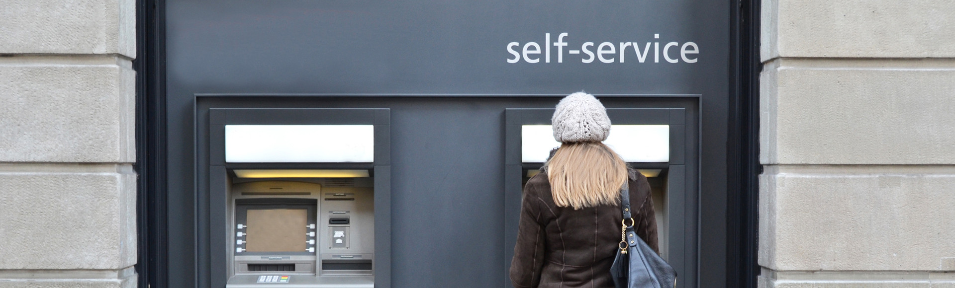 Self-service IVR | Features | Contaqt