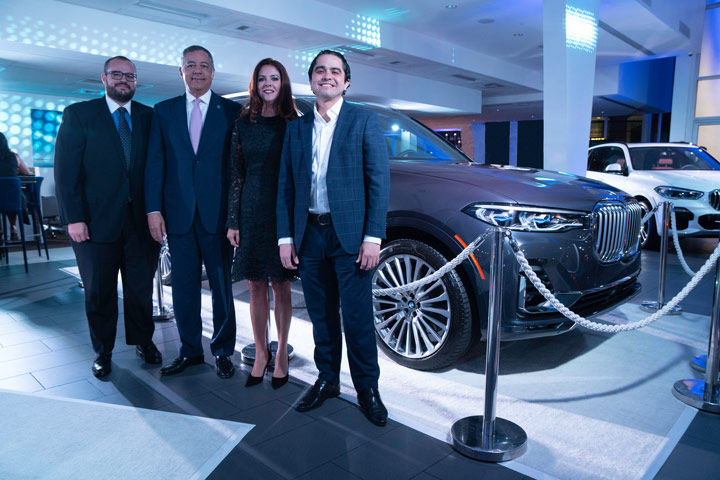 BMW SE LUCE CON DOS NUEVOS MODELOS