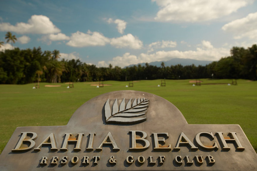 RECONOCEN CAMPO DE GOLF DE BAHÍA BEACH RESORT & GOLF CLUB ENTRE LOS ...