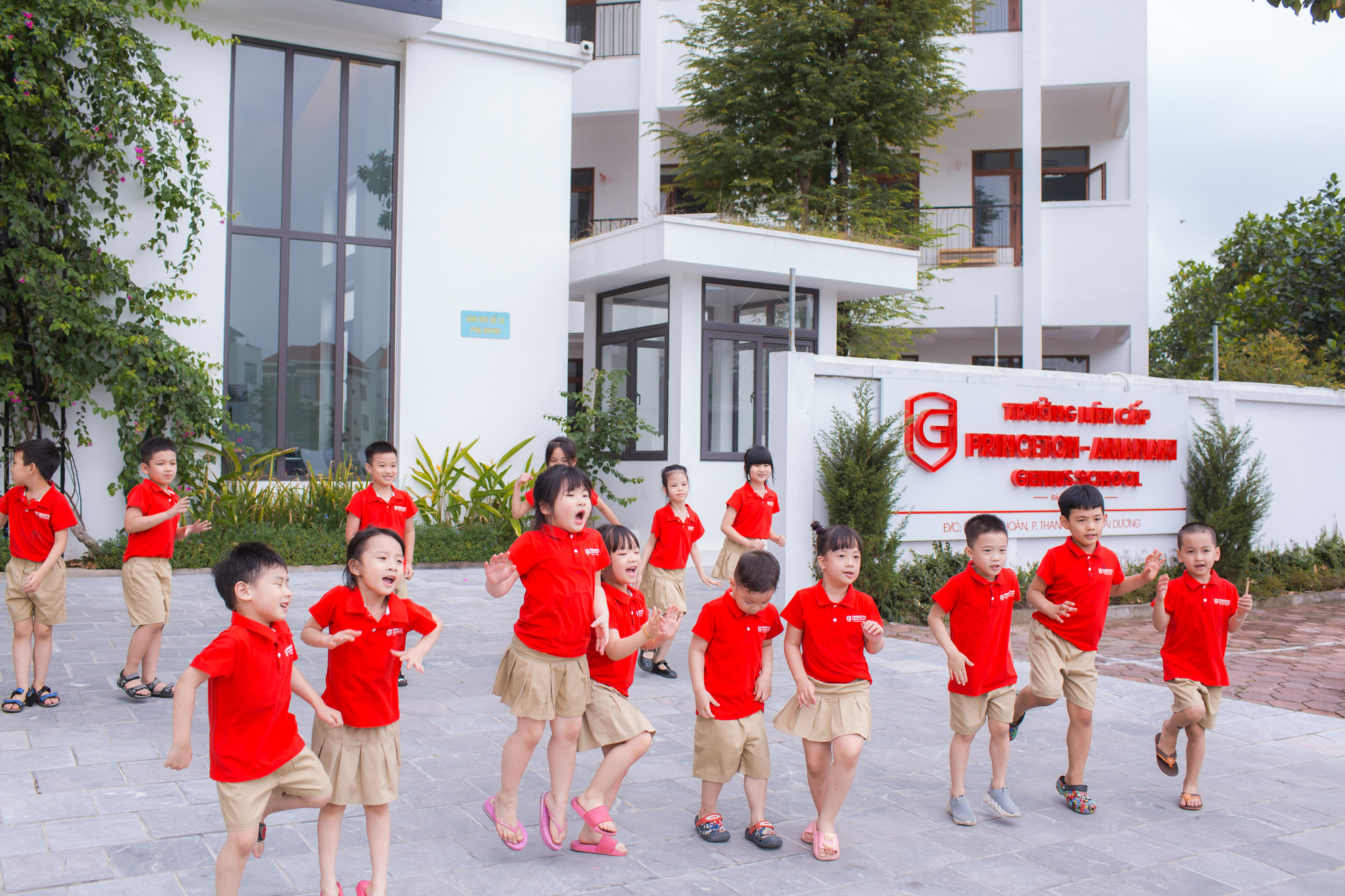 Liên Hệ Princeton Academy Premier