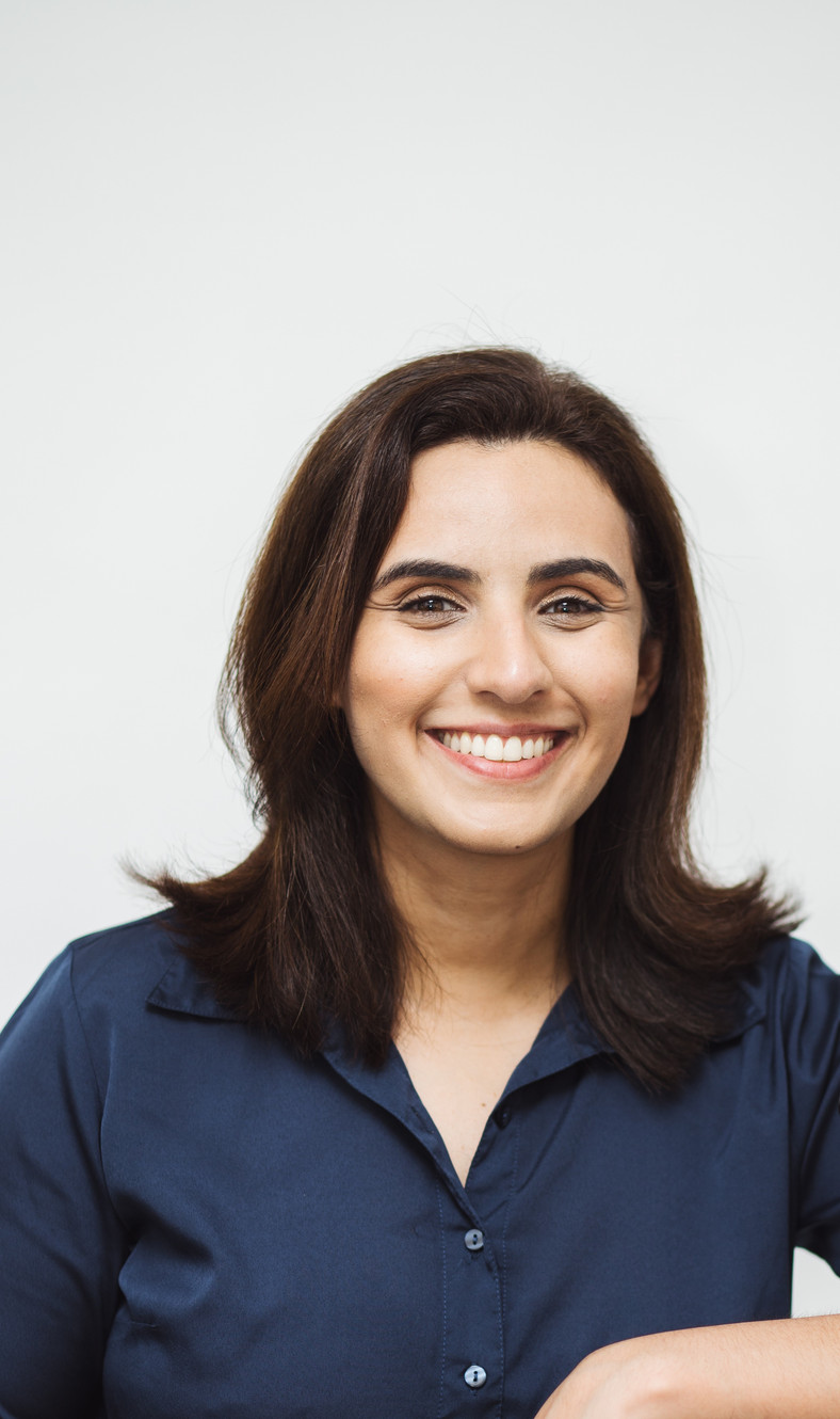 Locutora Fernanda Faustino