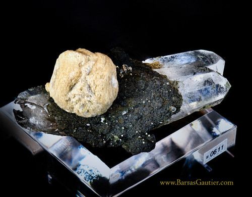 Calcite, Quartz, pyrite | Barras-Gautier-Min.https://static.wixstatic ...