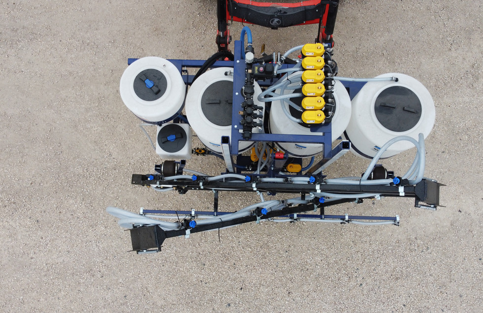 Advanced EV 3-PTH Plot Sprayer | R-Tech