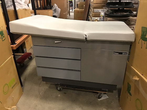 Refurbished Exam Room Tables - Tables | Discount Office Furniture