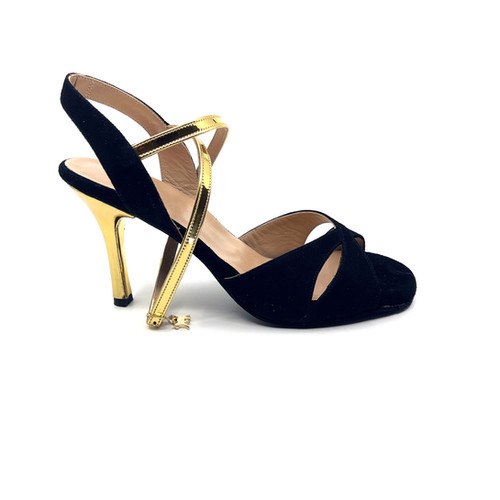 Doble Black Gold | Movimiento