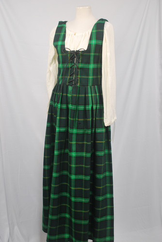Tartan Scottish Dress and Chemise | Kommando Kilts