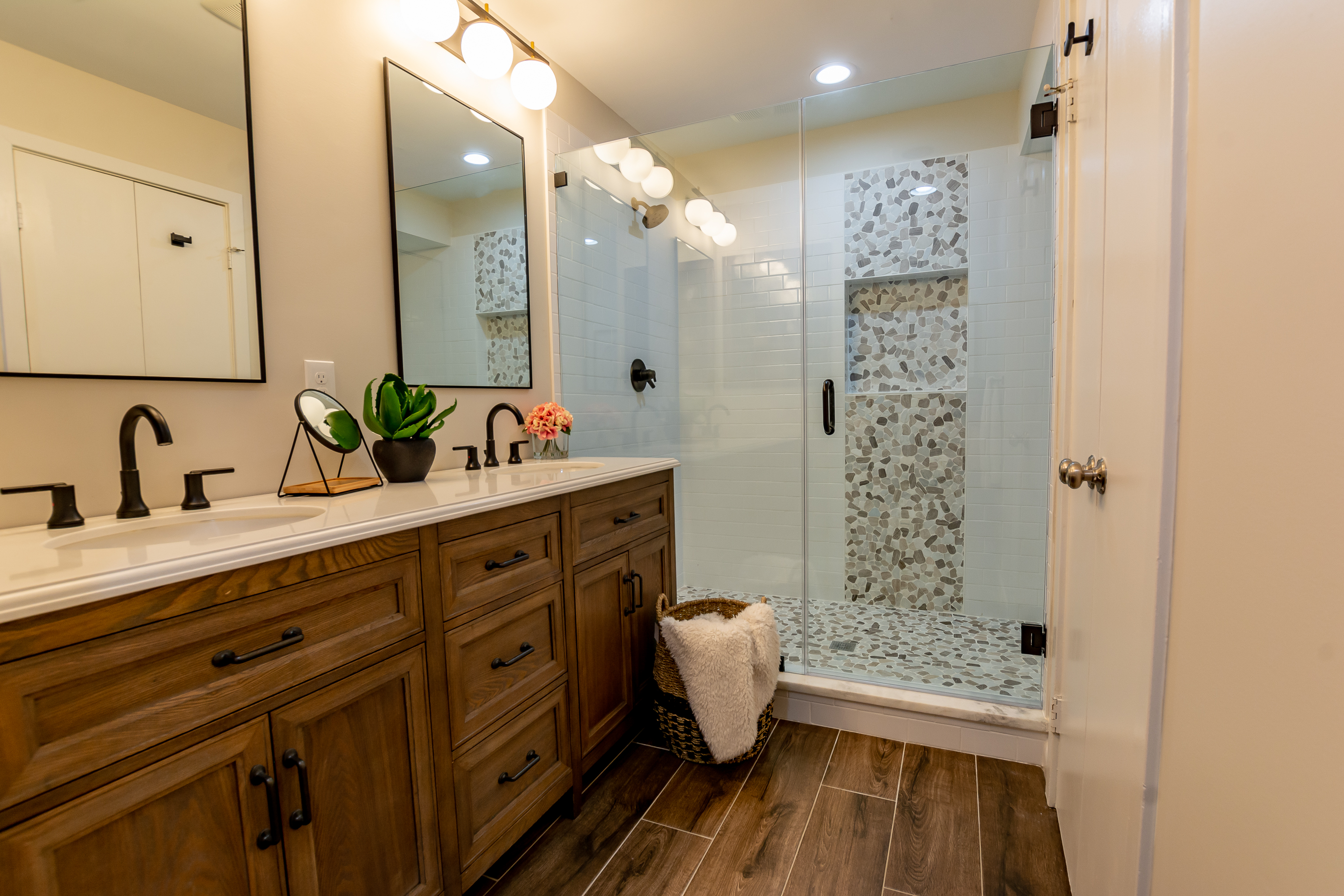 Interior Designer | DuVäl Design, LLC | Fairfax, VA