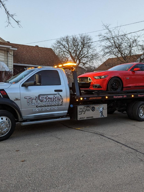 Gallery Of Our Towing Work | Tri-State Towing & Recovery