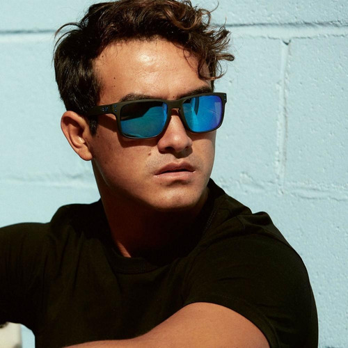 Oakley Prizm Sapphire Polarized Sunglasses Lens Review