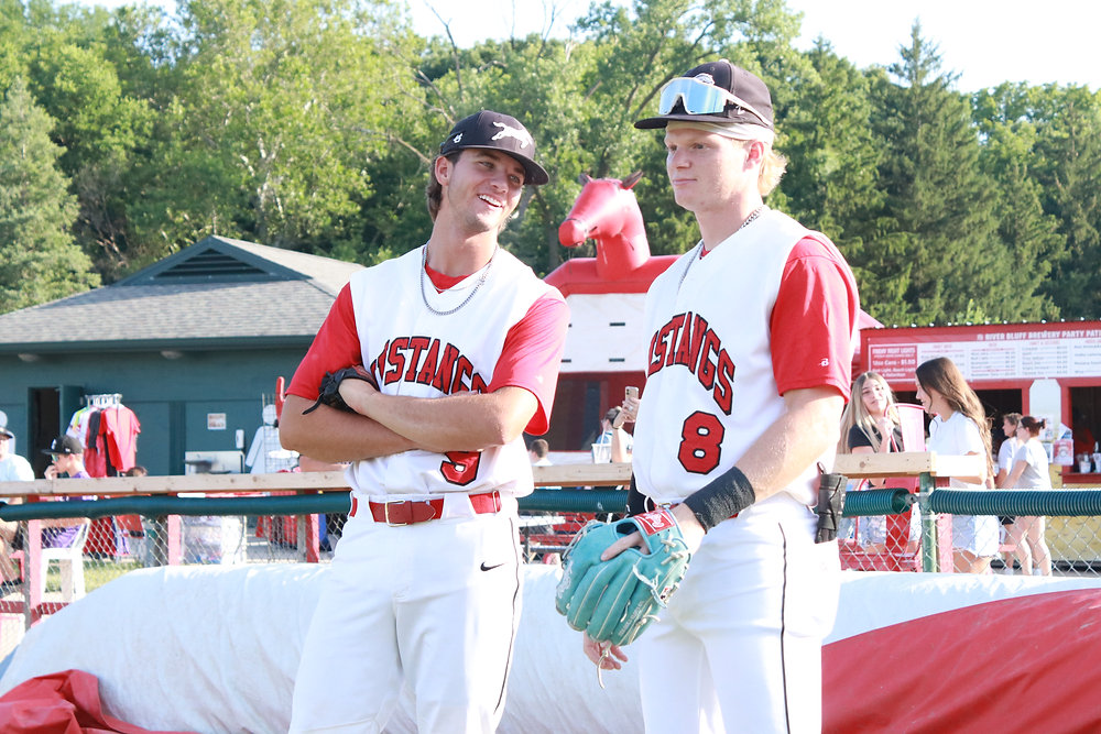 Mustangs Maul Bombers