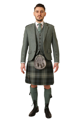 Weathered Patriot | Kiltsforhire | Sage Green Kilt