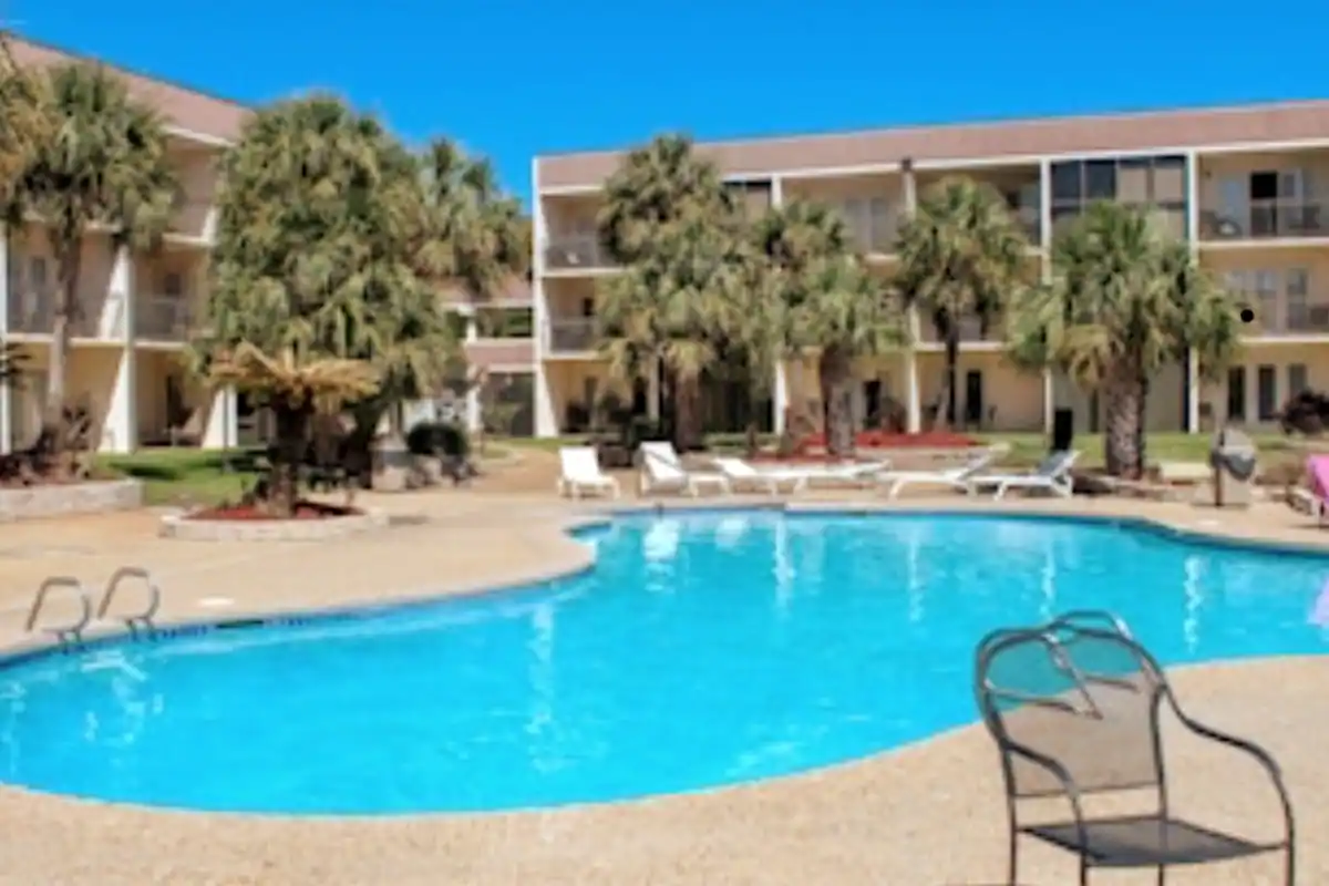 Biloxi Vacation Rentals | Keesler TDY Off Base Lodging