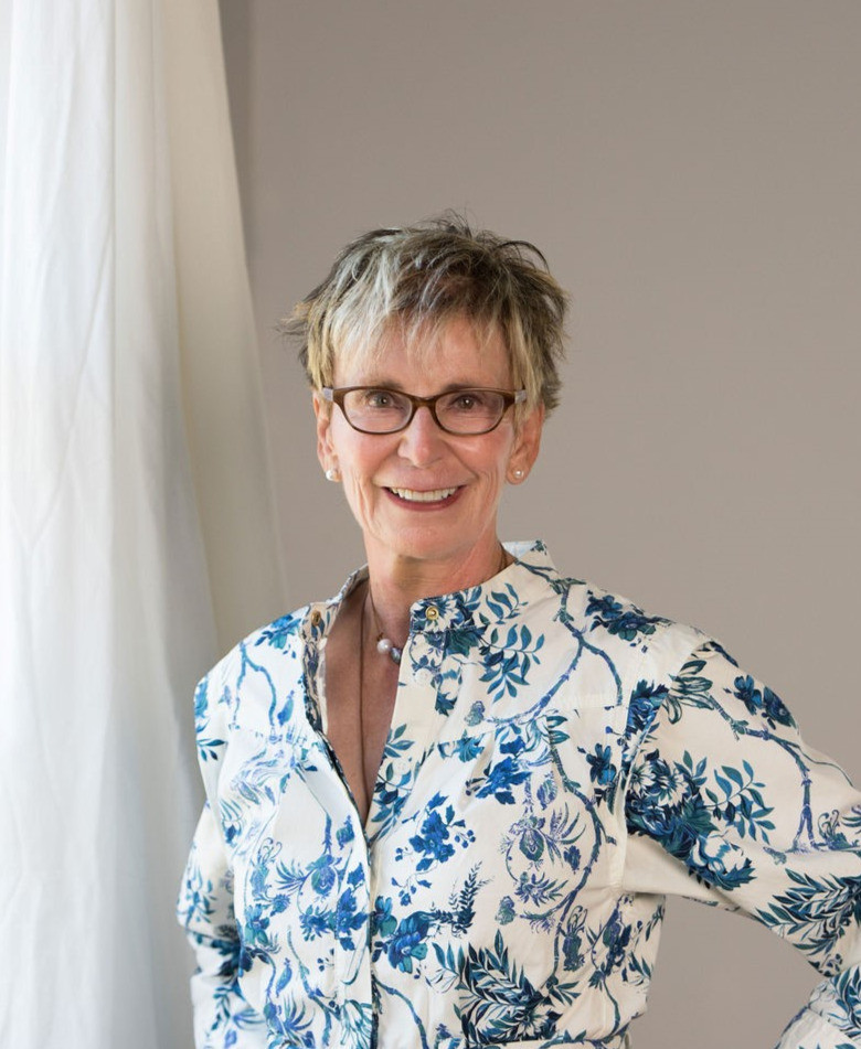 About Me | Barbara Meyer Link Author