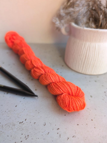 Fluo Blood Orange- Yak Cloud | Kieler Wolle