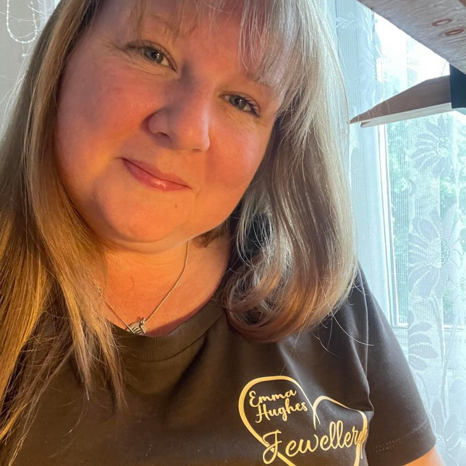 Emma Hughes Jewellery | Smartsocial