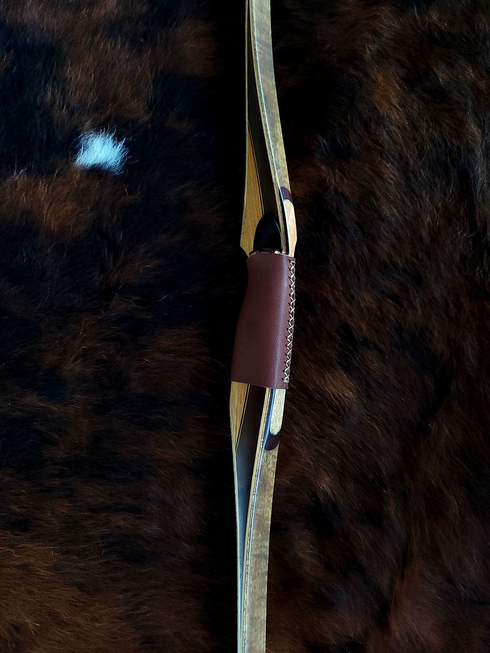 Tradtional Longbow | website