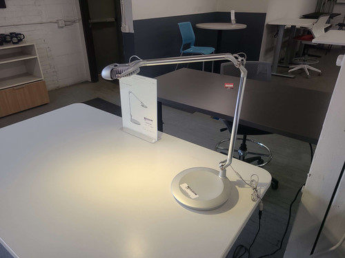 Humanscale Element 790 Task Light | Furnish Office and Home