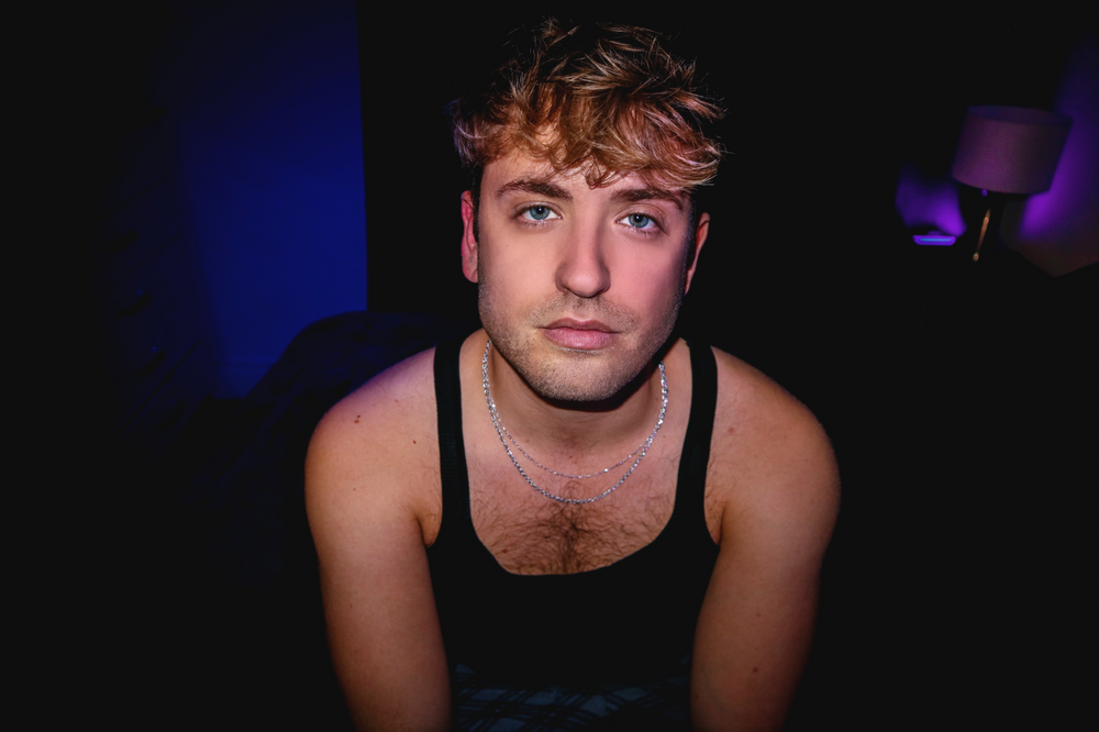 Review: "2am" - Daniele Alan-Carter