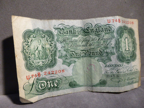 P09 Bank of England £1 notes (green pound notes) | propstore