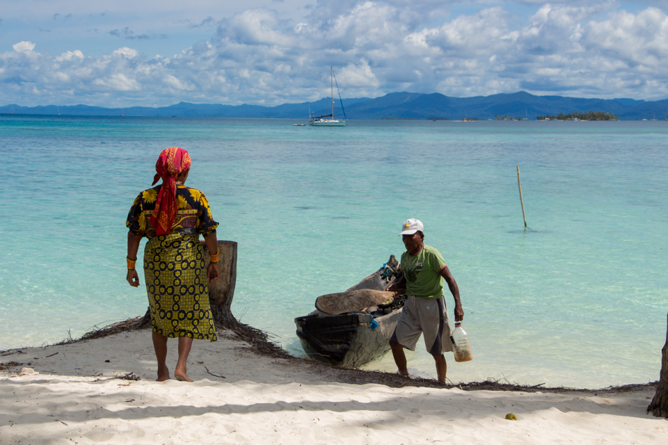San Blas Islands - Catamarans and sailbots for charter, rent boat