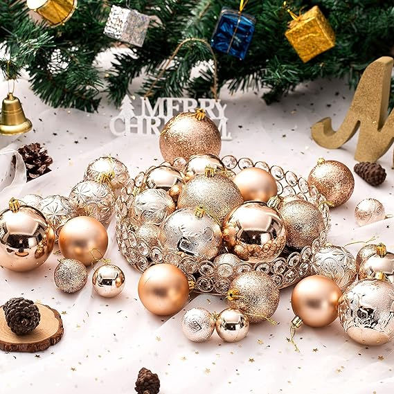 How to decorate your Christmas Tree - Champagne Palette