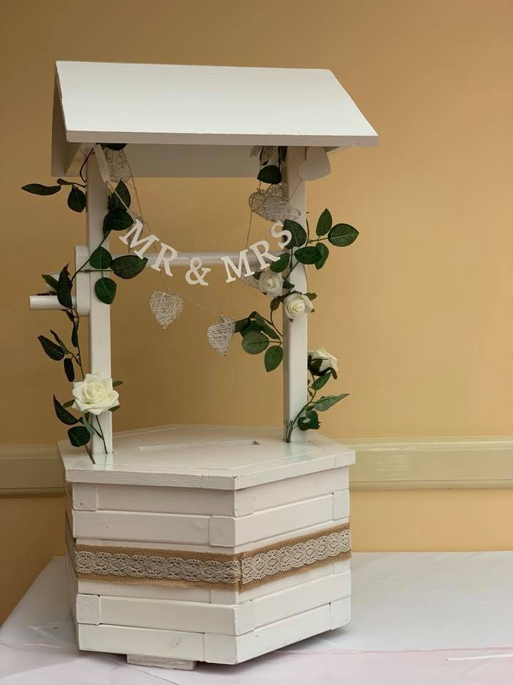 Wishing Well Post Box