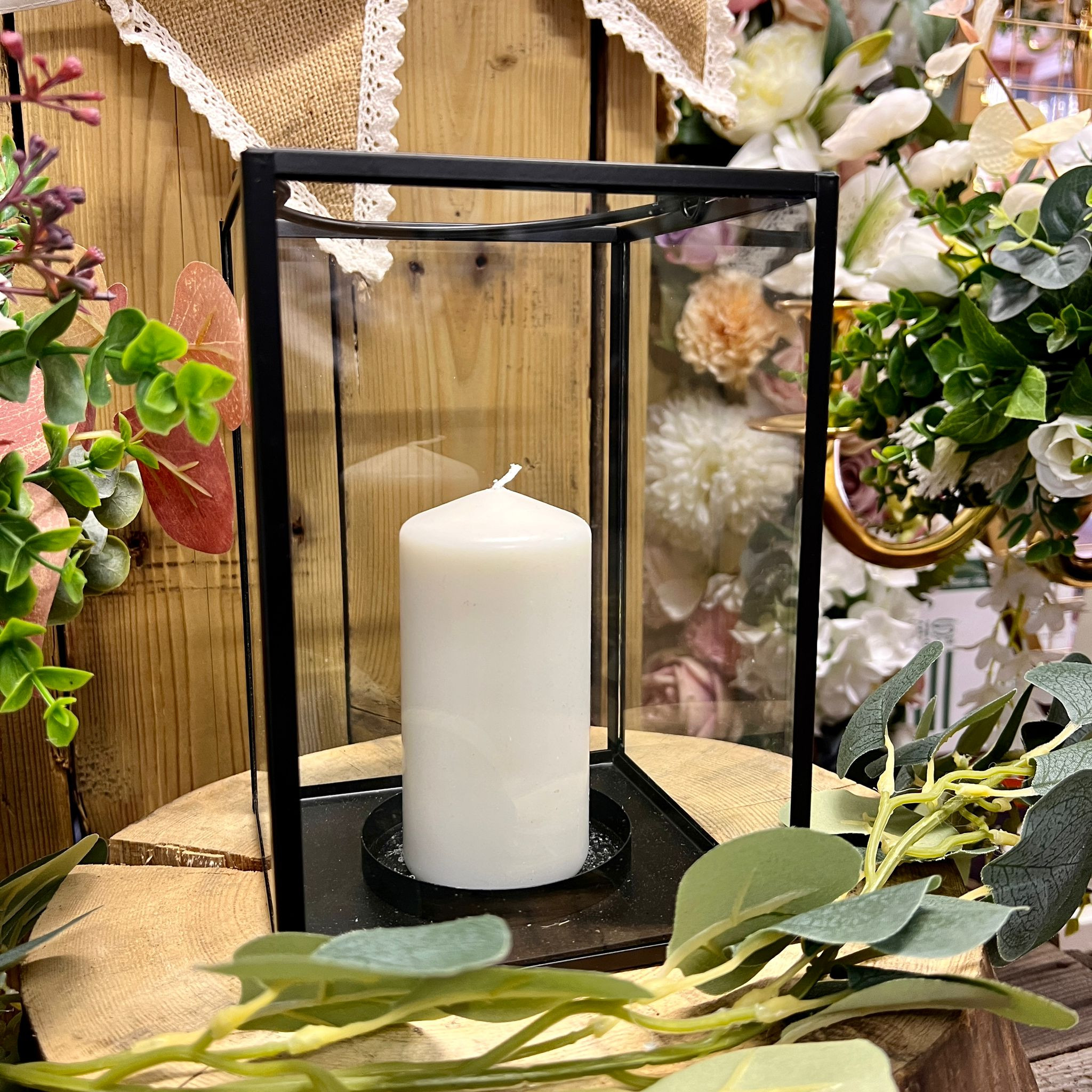Small Black Lantern