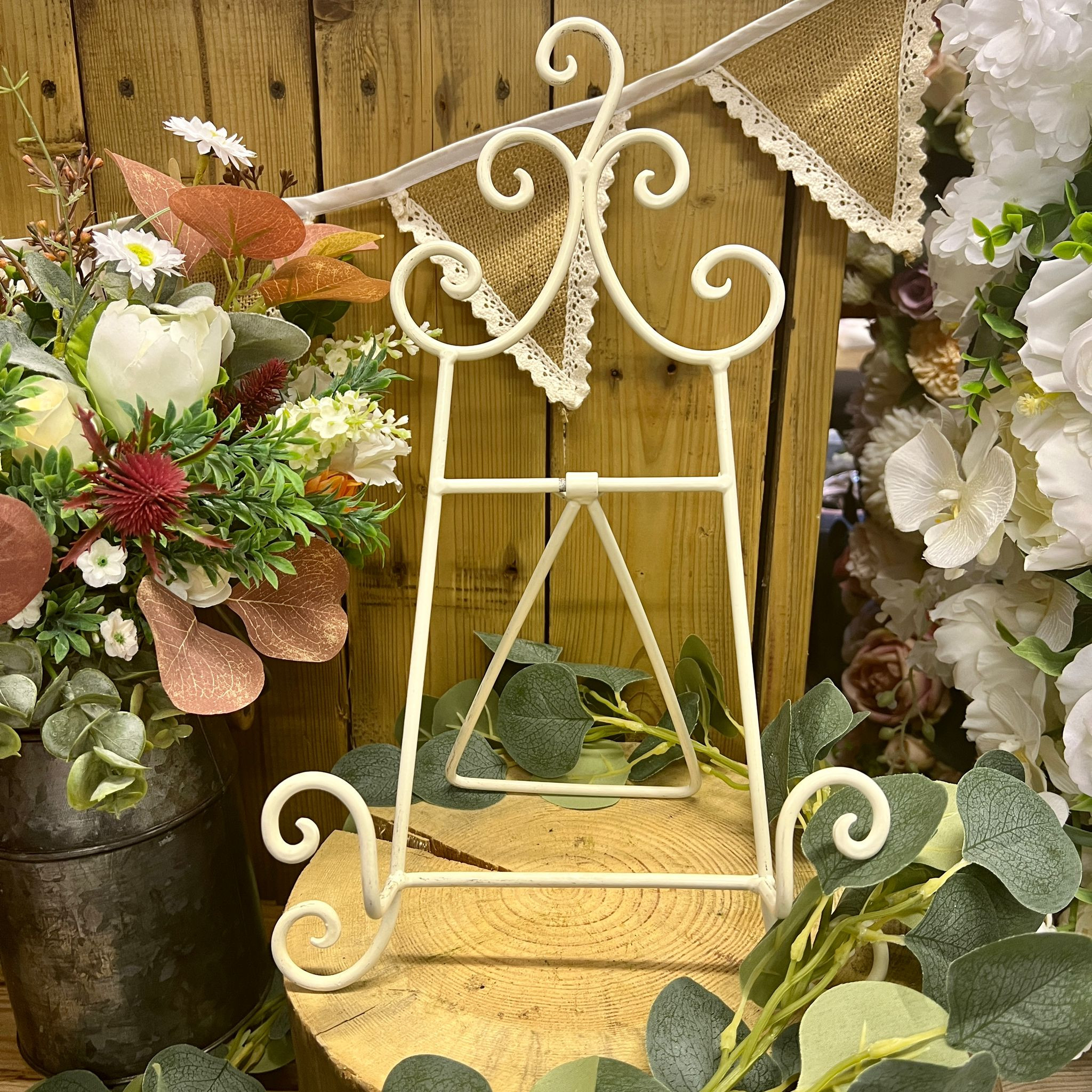 Small White Metal Table Top Easel