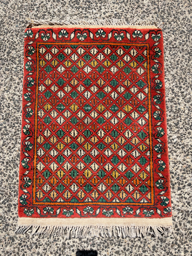 2’7” x 1’10” Multicolor Kilim style mat | Koch Antiques