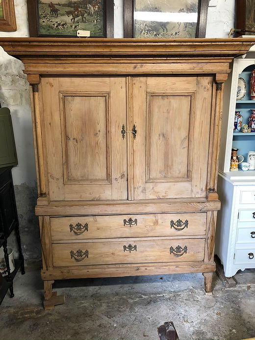 French linen press store