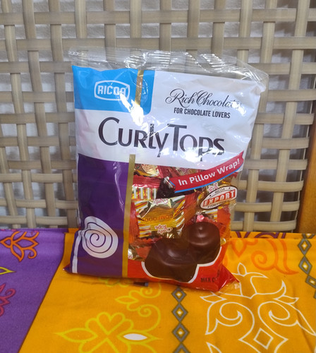 Ricoa Curly Tops Milk Chocolate 150g | Merkado Filo Grocery