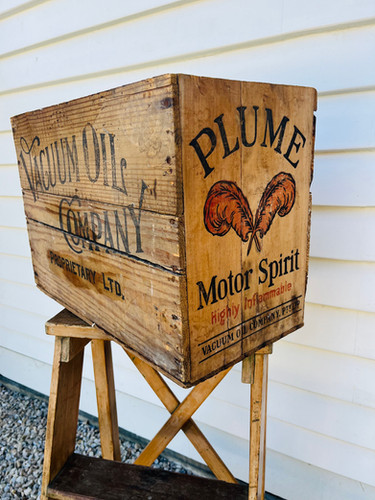 Vintage Vacuum Co Plume Motor Spirit Box | The Vintage Room