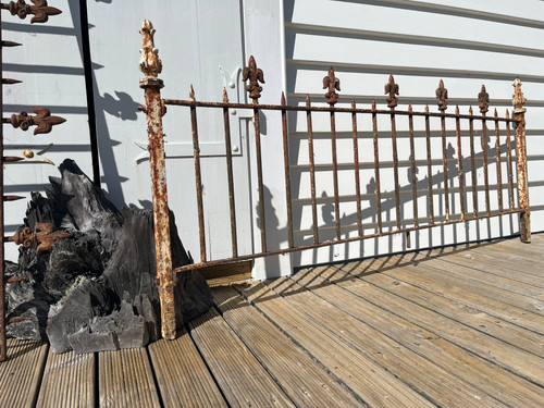 Early Victorian West Coast Graveyard Railings x 2 | The Vintage Room