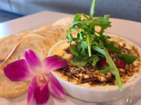 Deeds Bar & Grill | American Food | Paso Robles