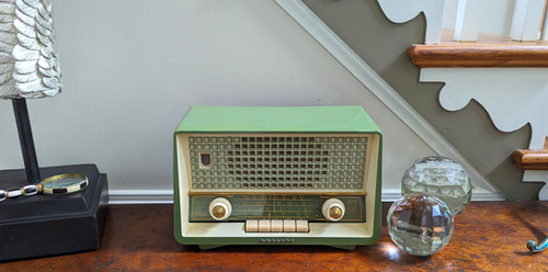 Philips Philetta DeLuxe BD 284 U Tube Radio | Old Radio Garage