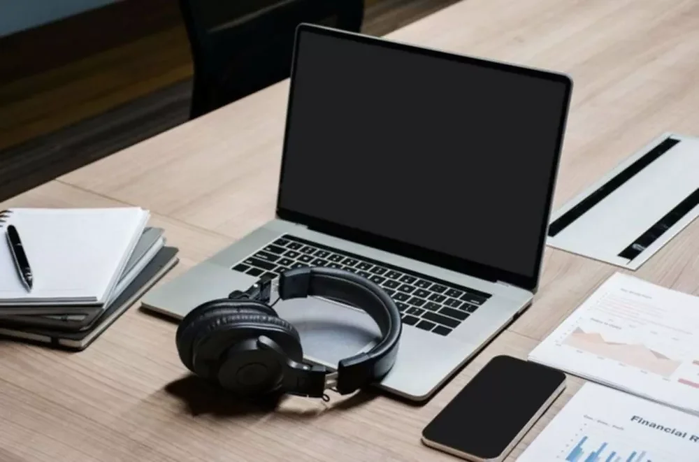 Why Songwriters and Music Producers Should Consider Setting Up a ...