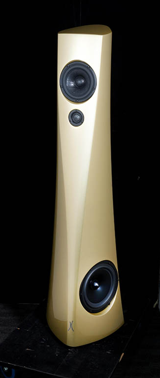 Estelon YB Mk II 揚聲器風姿綽約 外柔內剛