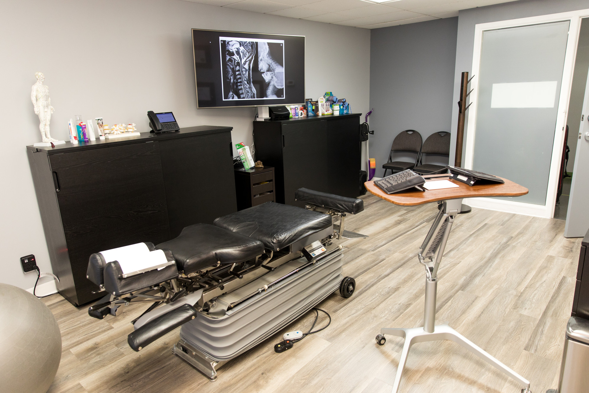 Our Team | Radix Pain & Rehabilitation Centre | Dr. William Farrell