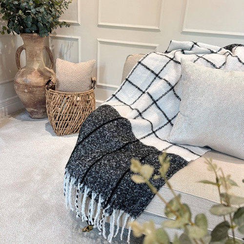 Malmo Check Black/Ivory Throw | Lavish Lodge