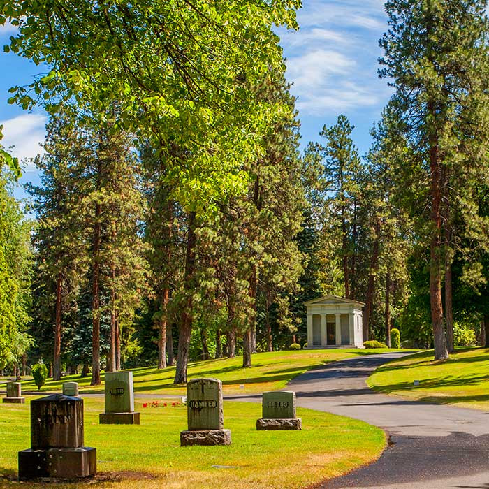 Riverside Memorial Park