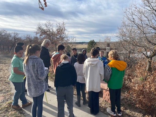 Faith Formation Stations of the Crosshttps://static.wixstatic.com/media/ddf248 ...