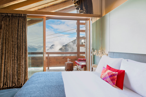 One night in a Spectacular room including dinner | W Verbier