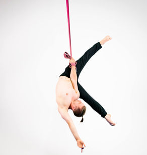 Pole Dance, Aerial Hoop, Silks, Rope, Yoga, Handstands and Gymnastics Classes For Beginners ...