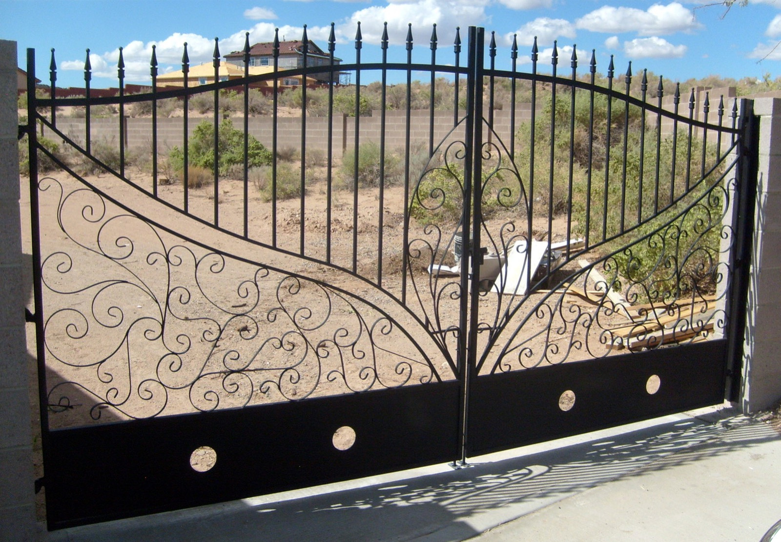 Drive Through Gate 10