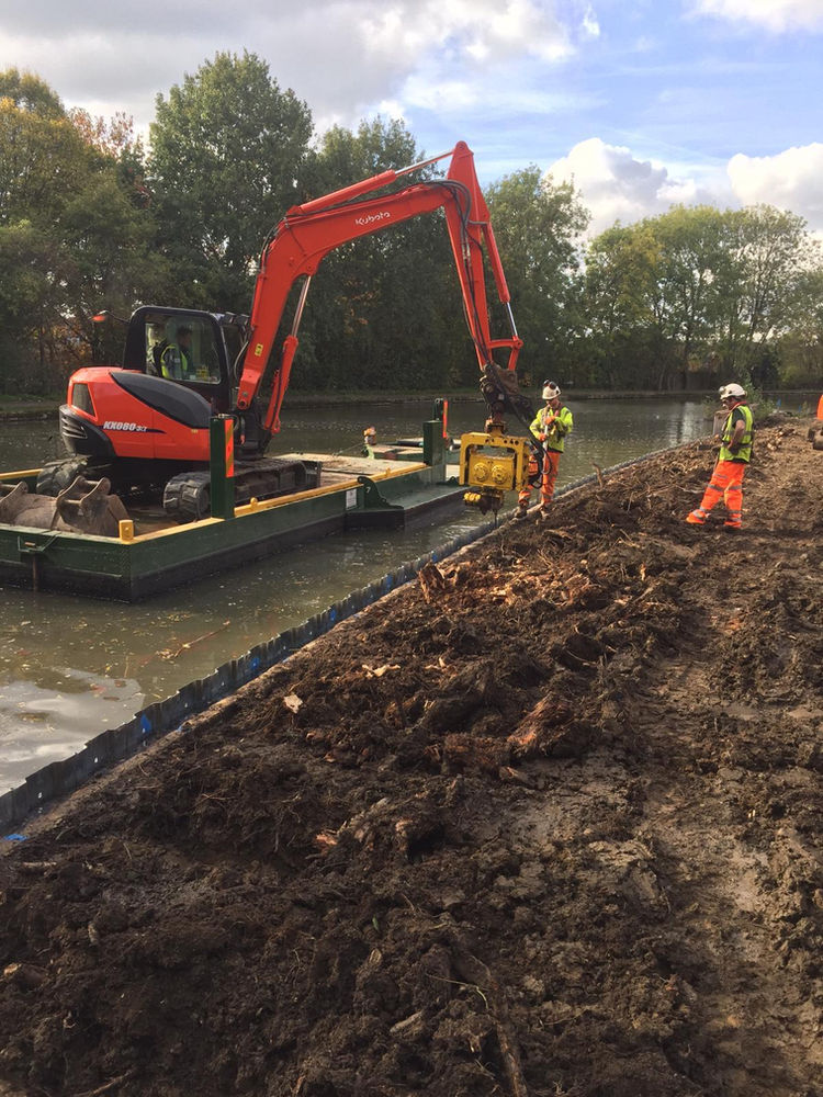 A Quick Guide to Canal and Marine Piling